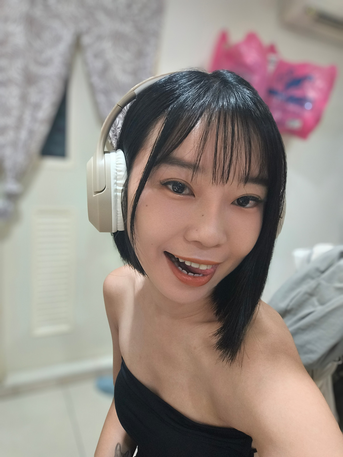 Victoria | Instagram | Portaly