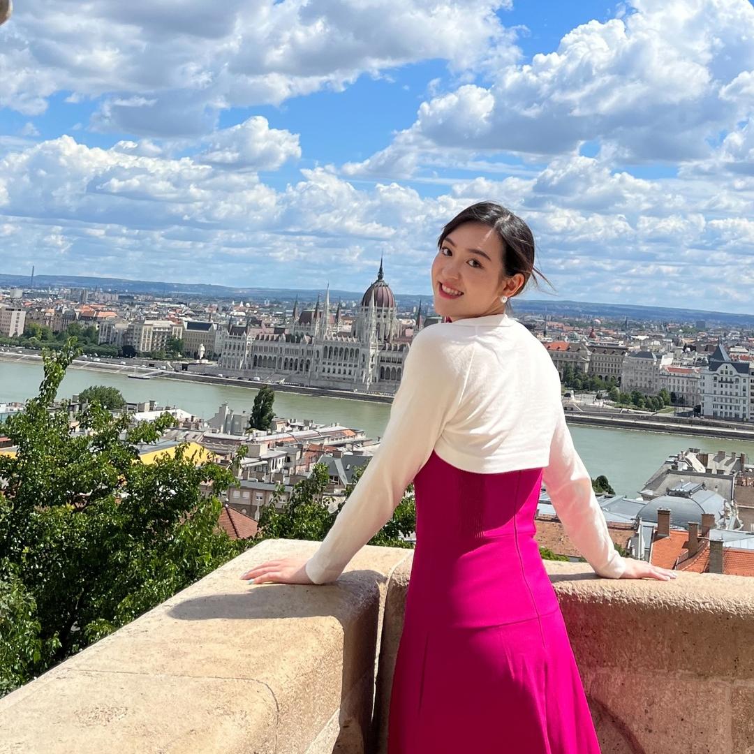 Jennifer (Miss J) | Instagram | Portaly