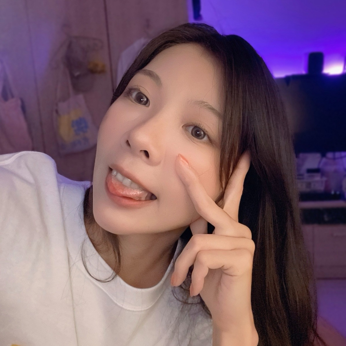 chacha | Instagram, Twitter, TikTok | Portaly