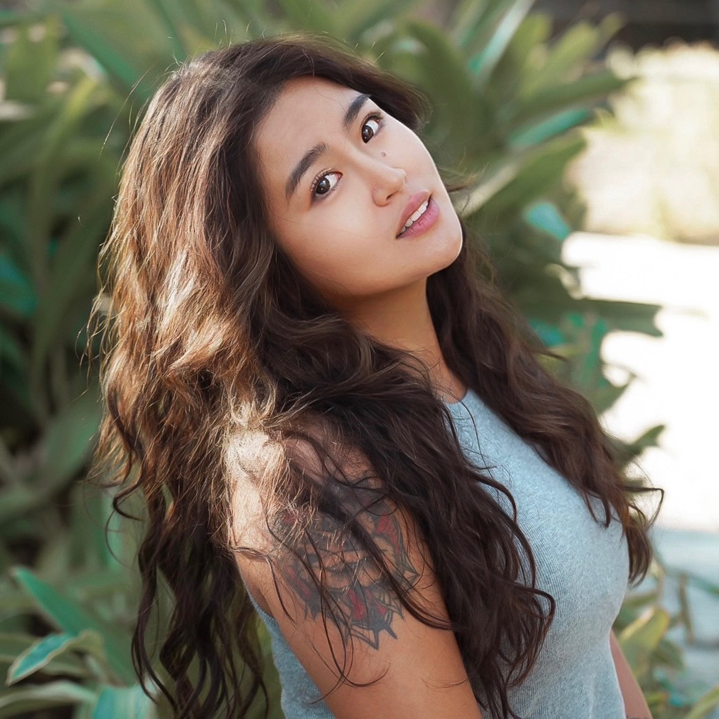 Niona | Instagram | Portaly