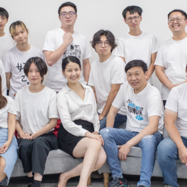 Yourator | Podcast, Instagram, Facebook | Portaly