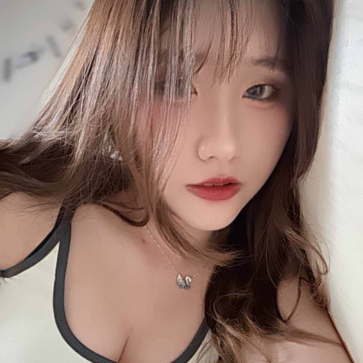 莓Mei | Instagram, TikTok, Twitch | Portaly