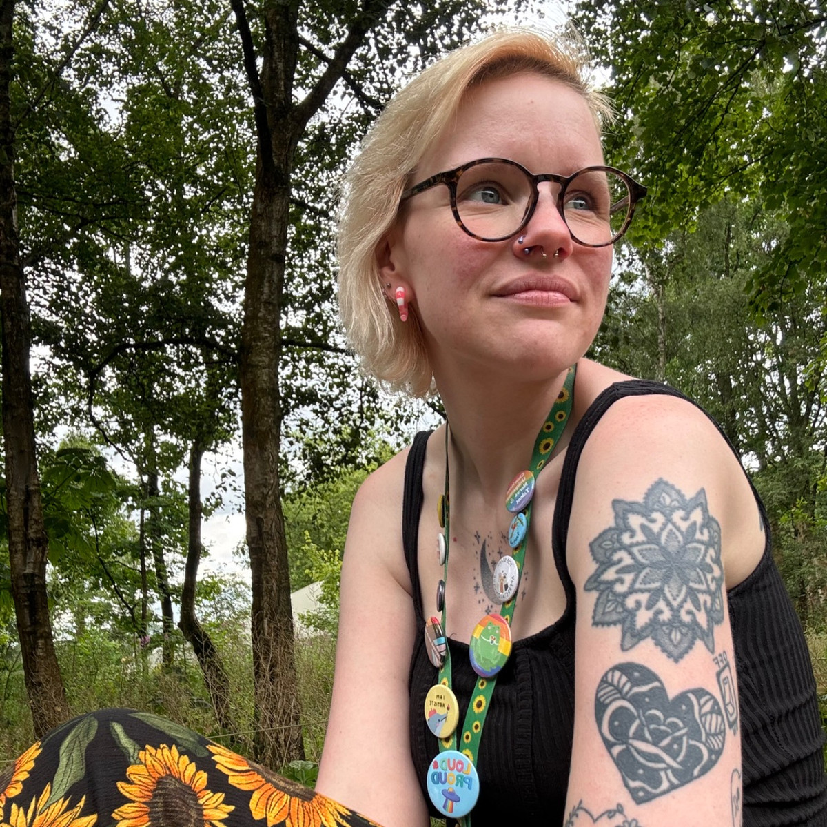 Victoria Ellen | Your Fave ND Rainbow | Instagram, TikTok | Portaly